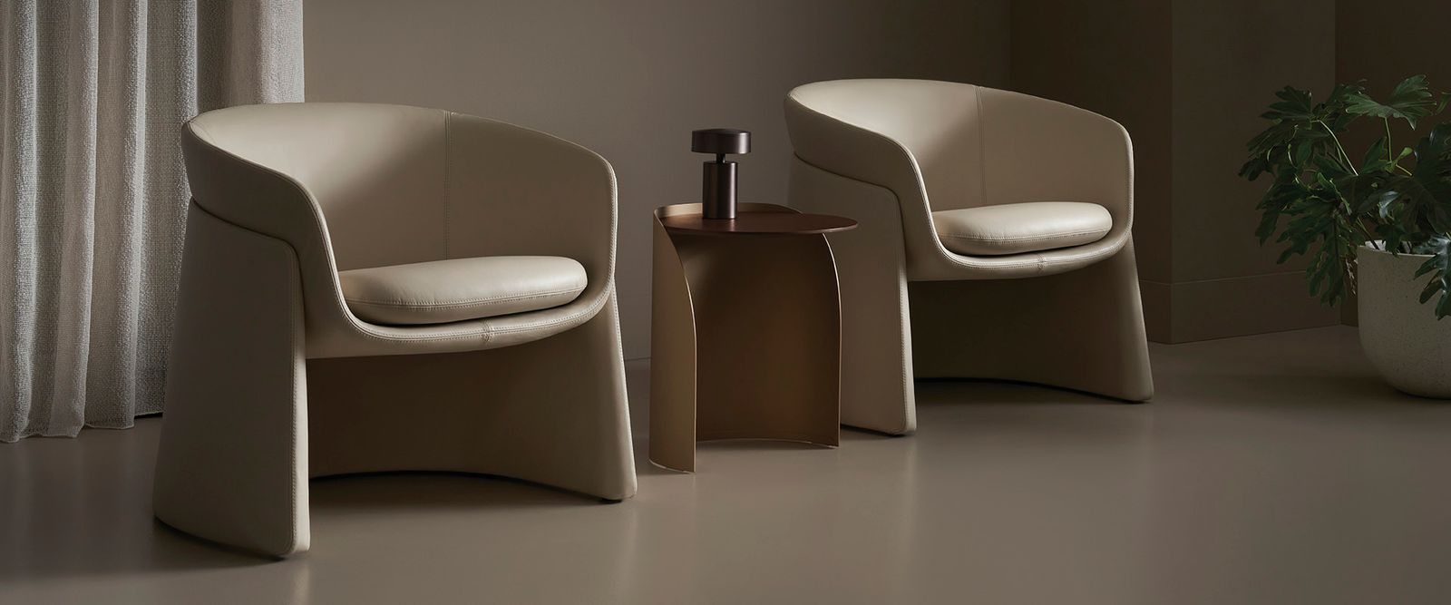 Seba Lounge | Davis Furniture