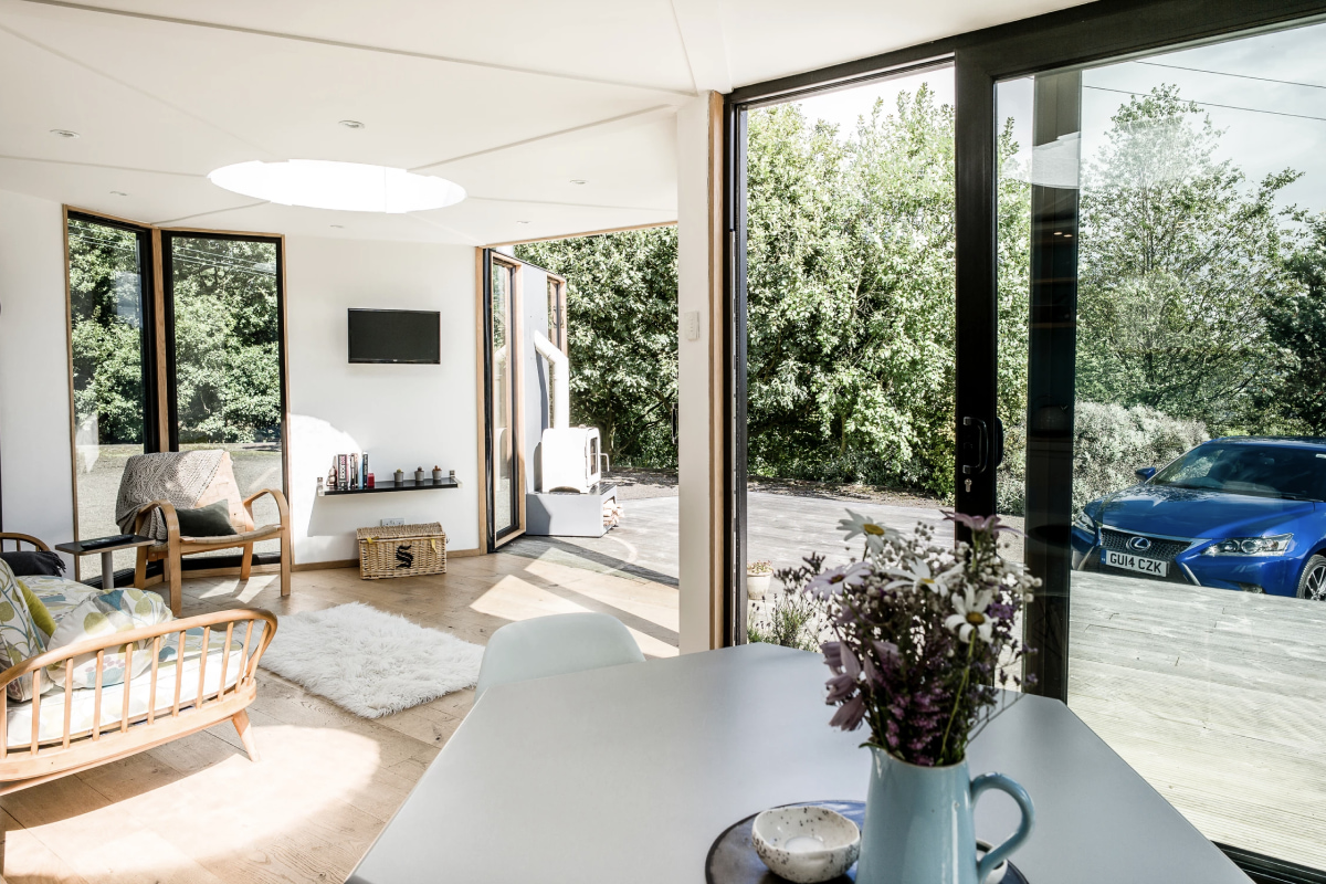 HiveHaus | 279 sf | 1 Bedroom, 1 Bathroom, Kitchen