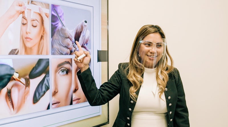 BrowQueen Microblading Academy