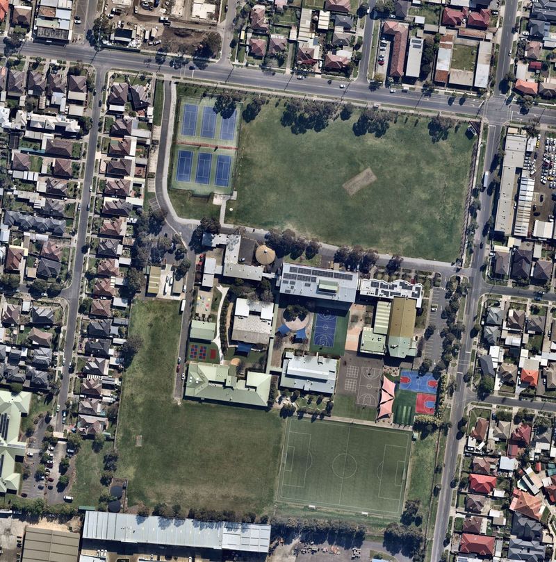 St Paul's Campus - Emmanuel College