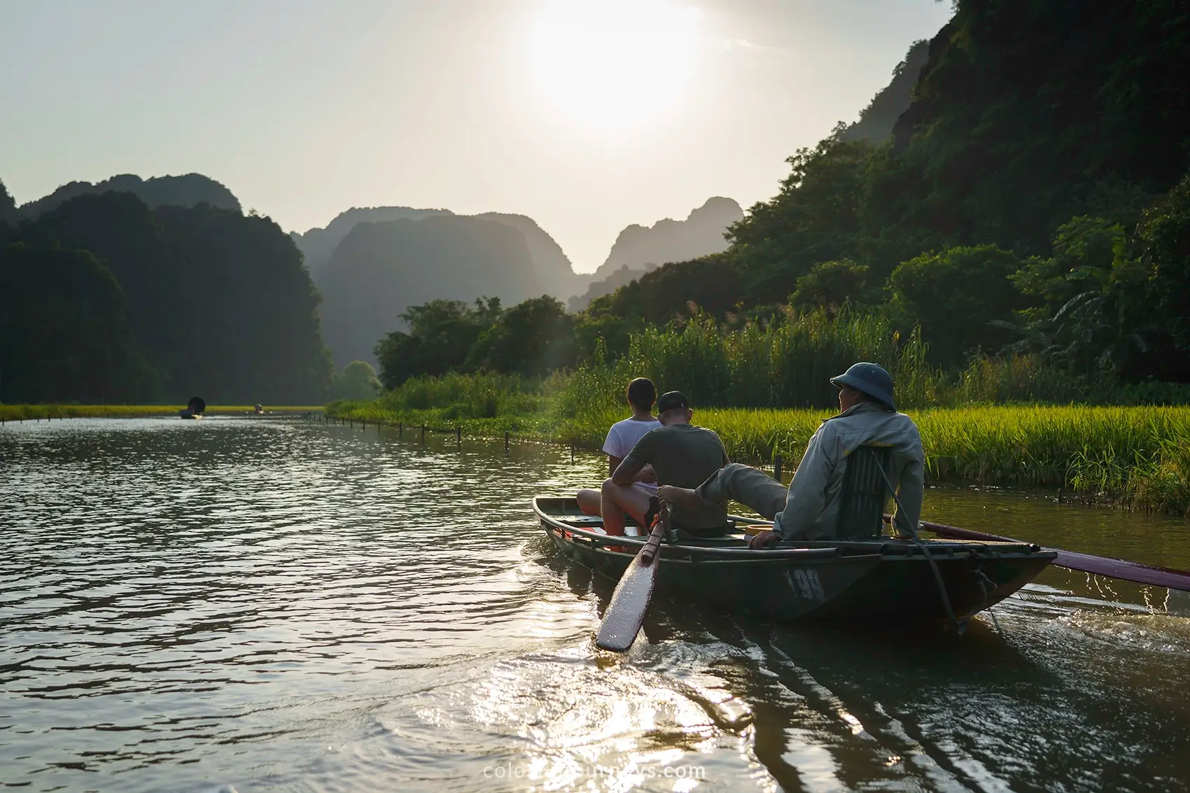 Tam Coc Boat Tour: Best Viewpoint, Prices, & Tips