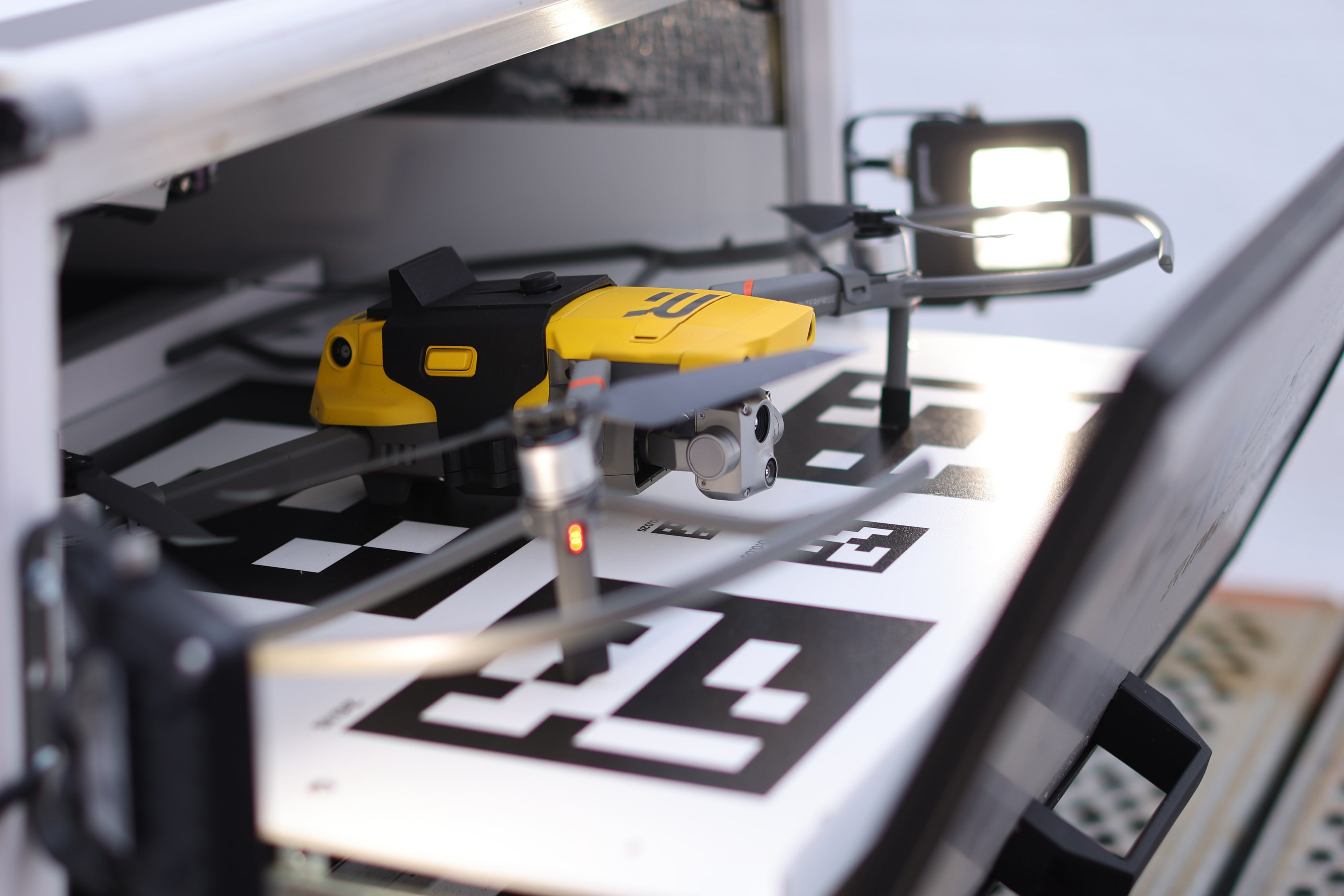 360° automated inspection from the ground and the air at Shell Rheinland