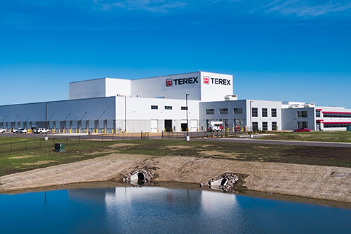 Warehousing & Manufacturing Cleaning | OpenWorks Facilities Management