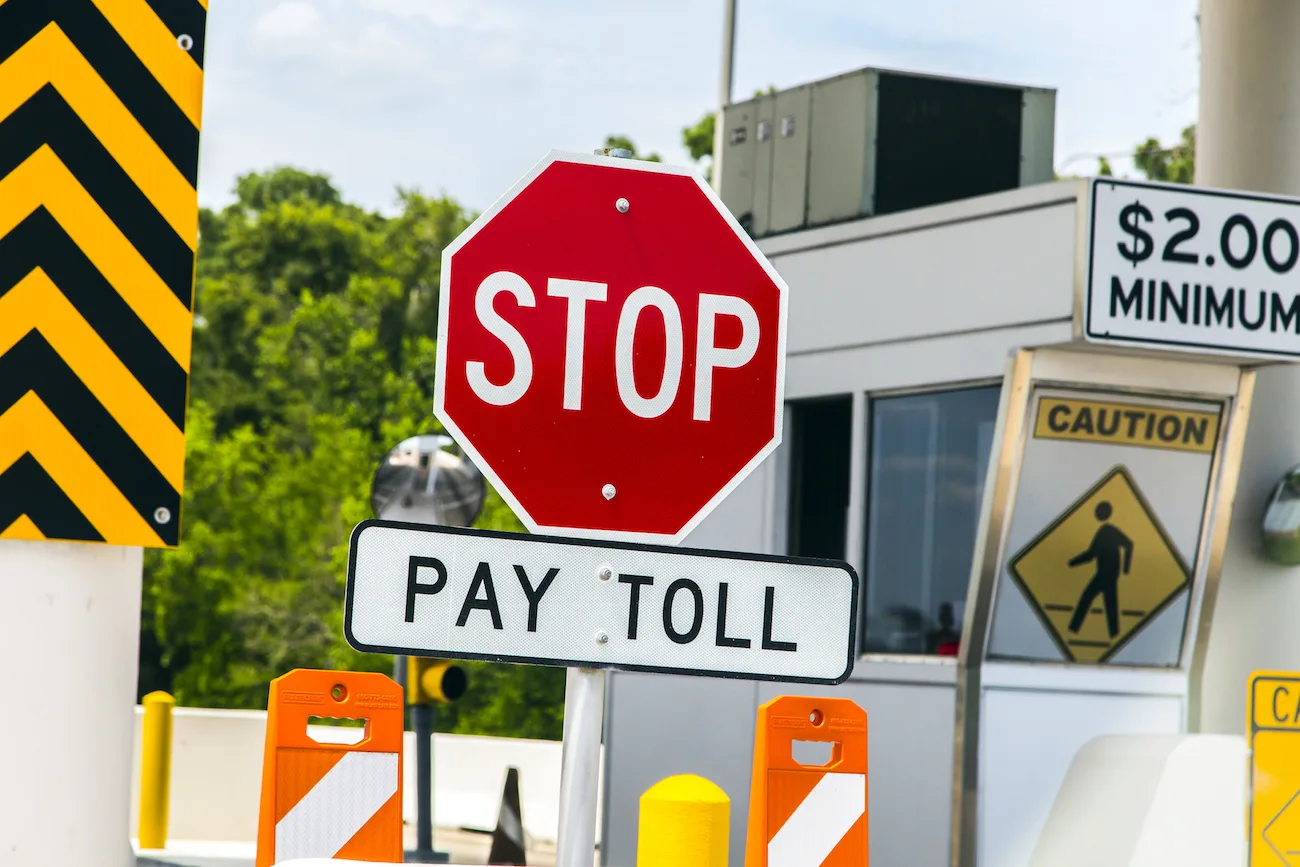 How to Deduct Toll Expenses On Your Taxes | MileIQ