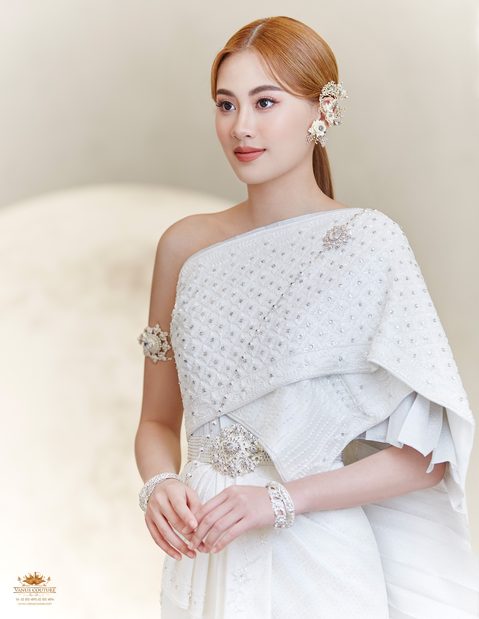 Thai traditional dress - Nanaa