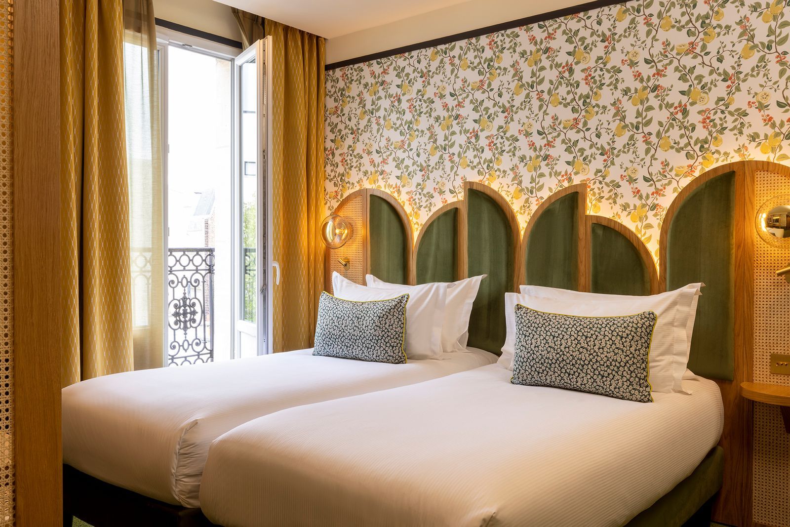 Rooms - Best price - Hotel Jardin de Cluny 4* (France)