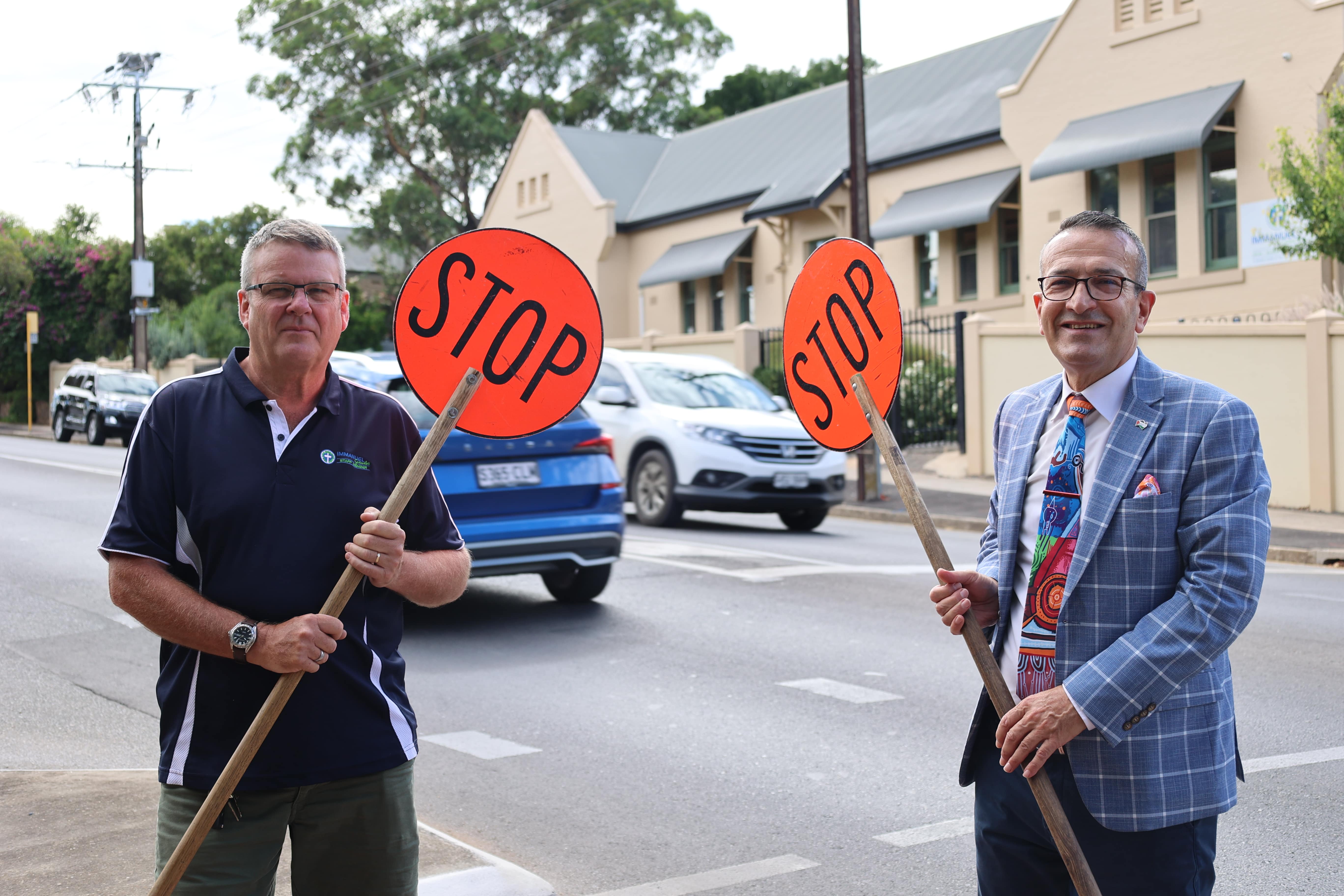 NEW CROSSING TO IMPROVE CHILD PEDESTRIAN SAFETY | Tony Piccolo MP