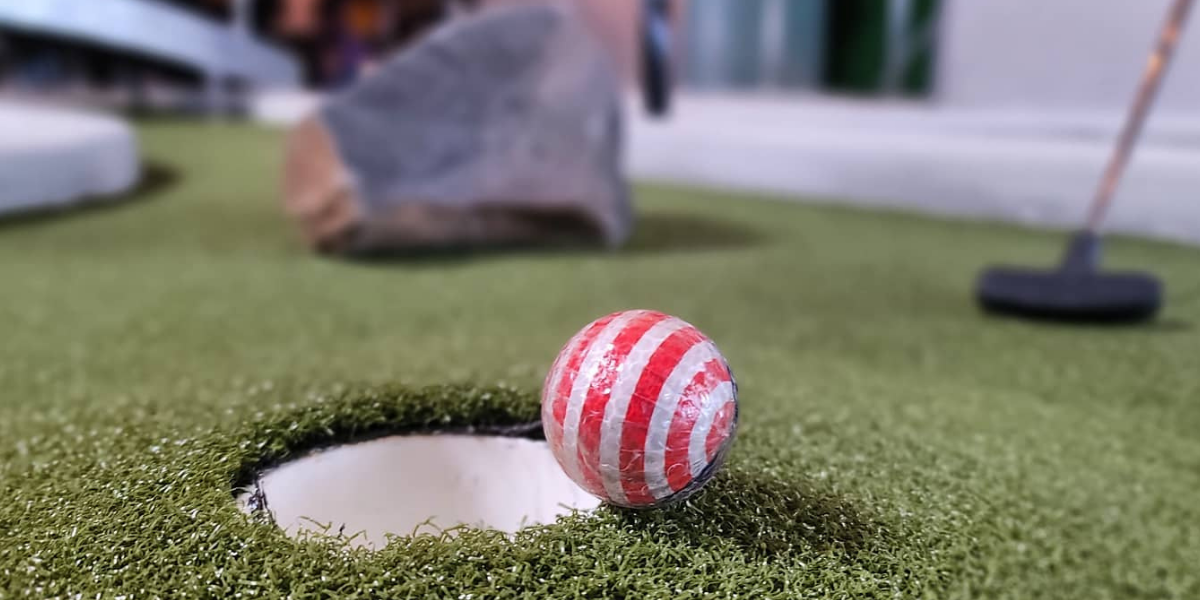 Tap and Putt | Visit Wenatchee