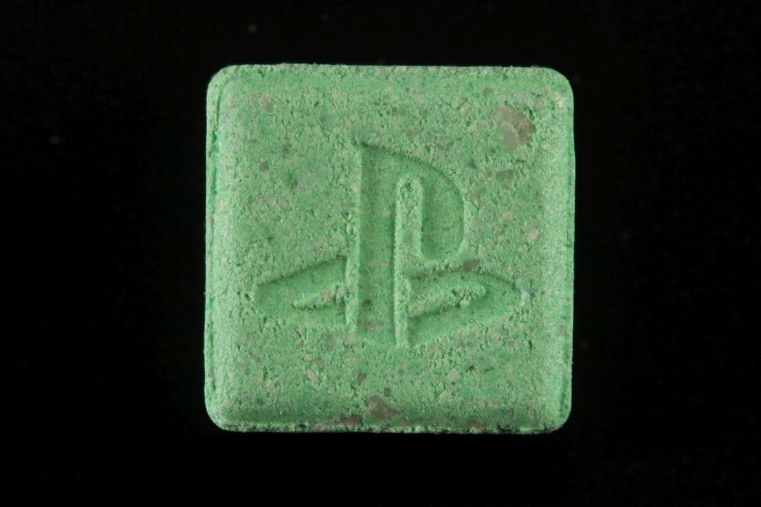 Warnungen / Millennium Puzzle (MDMA)