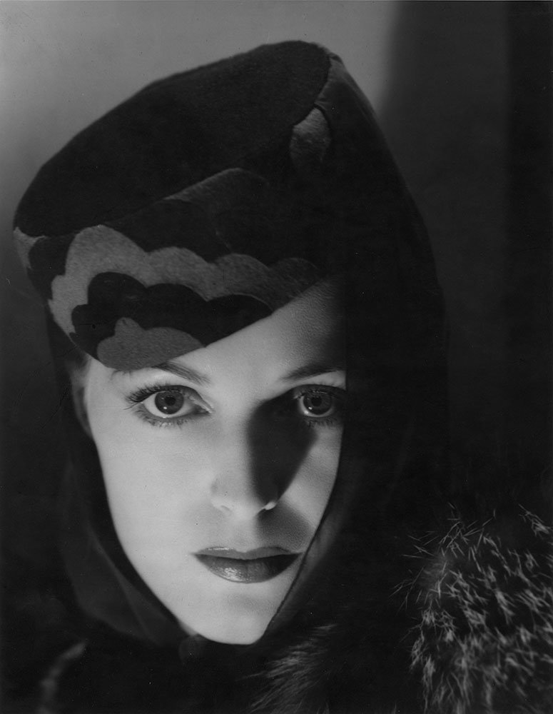 Fashion - works by photographer George Hoyningen-Huene