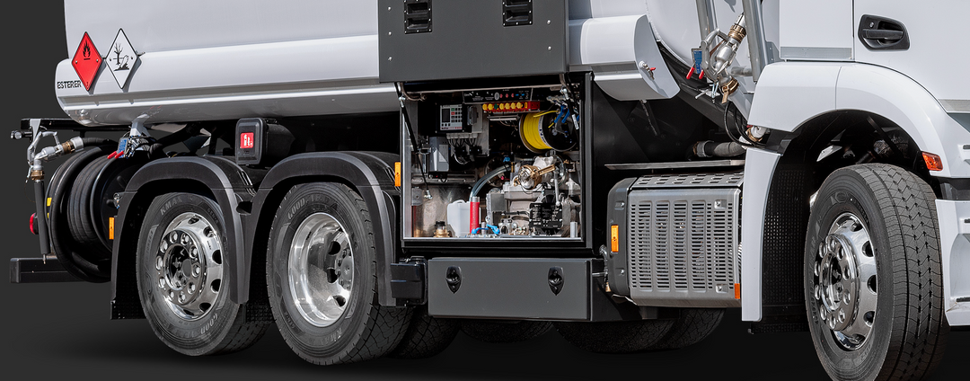 Straßentankwagen | Esterer Fahrzeugaufbauten