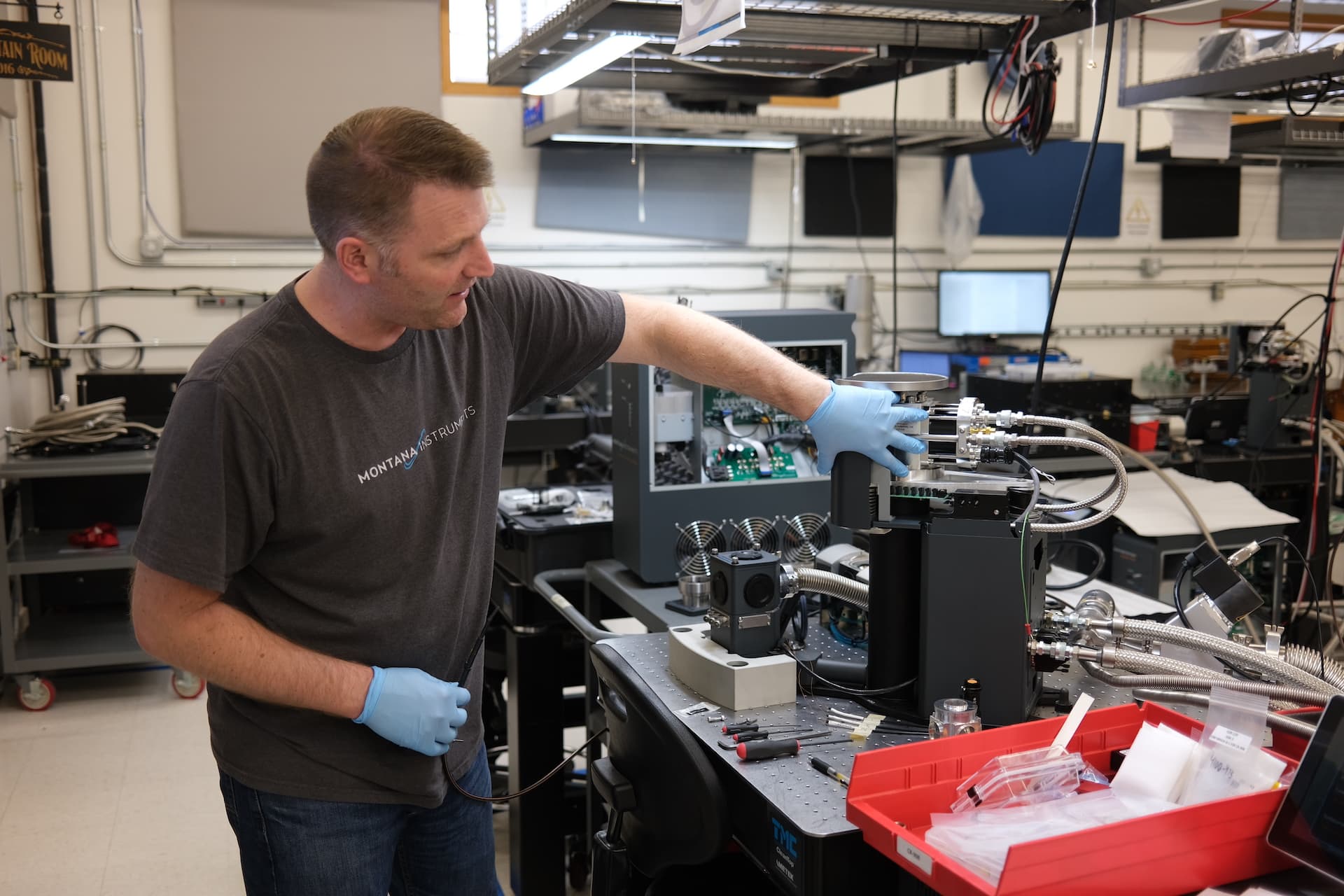 Montana Instruments | Service Offerings