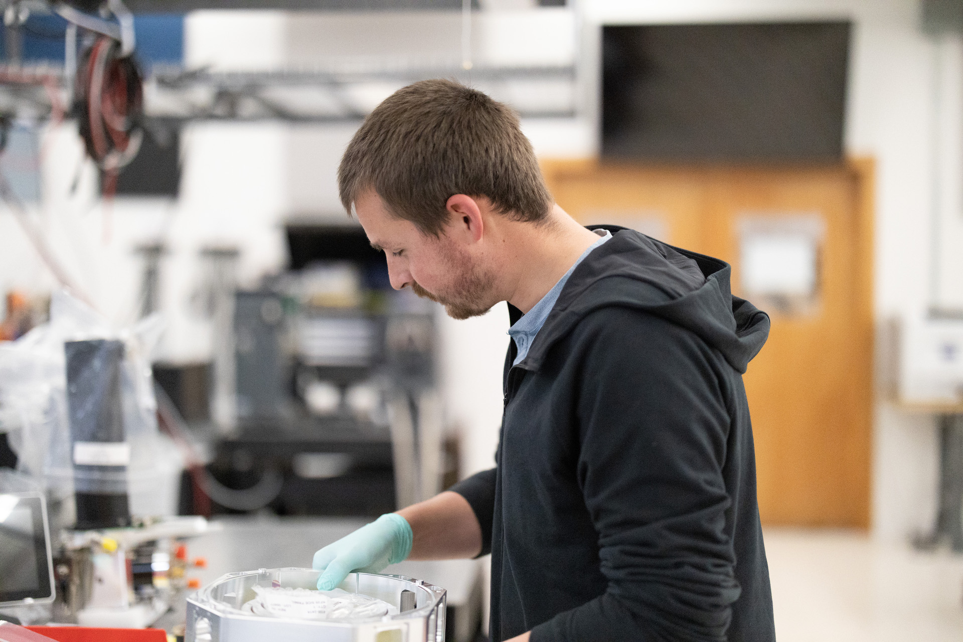 Montana Instruments | Service Offerings