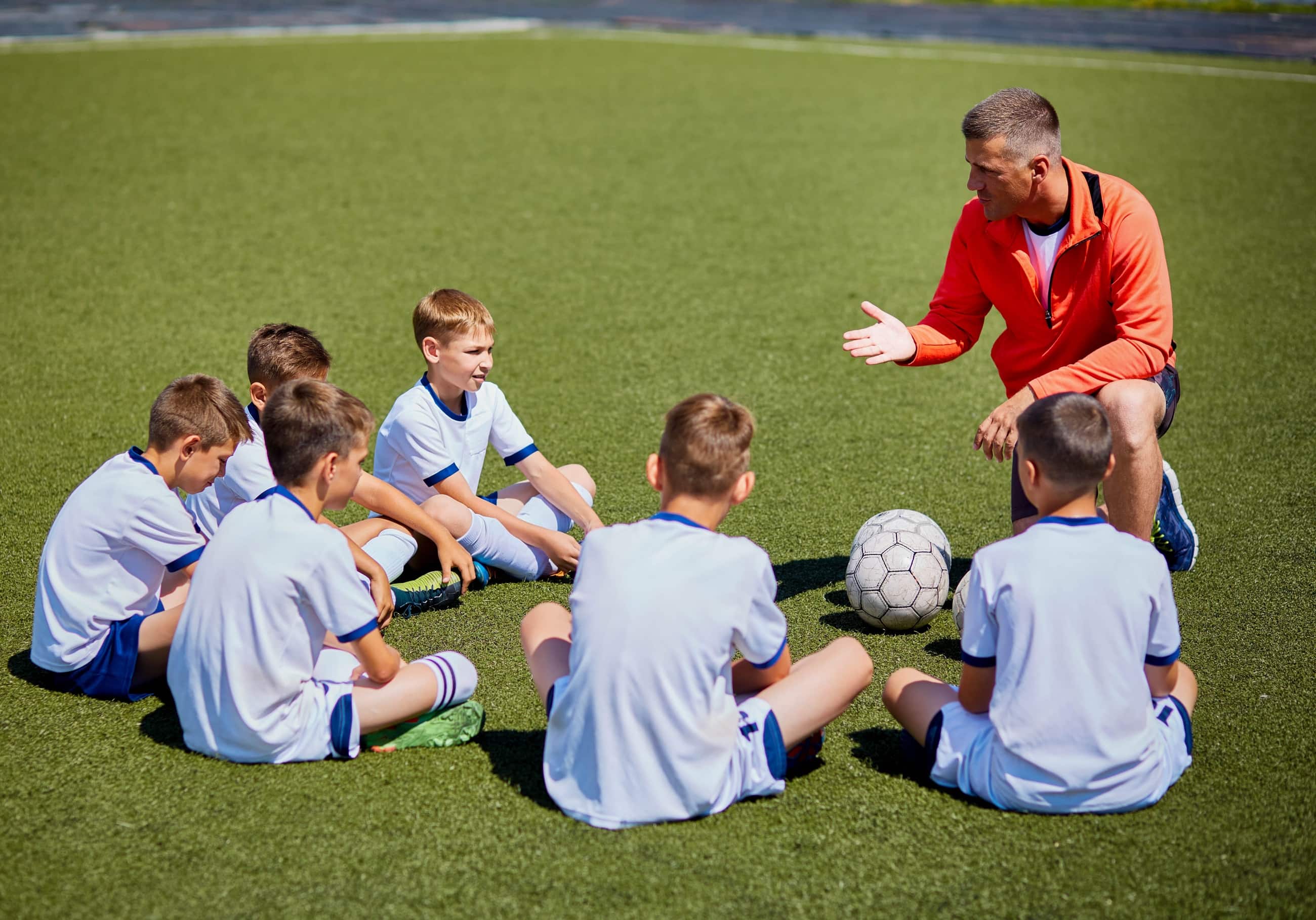 5 Qualities of Successful Football Coaches in 2024