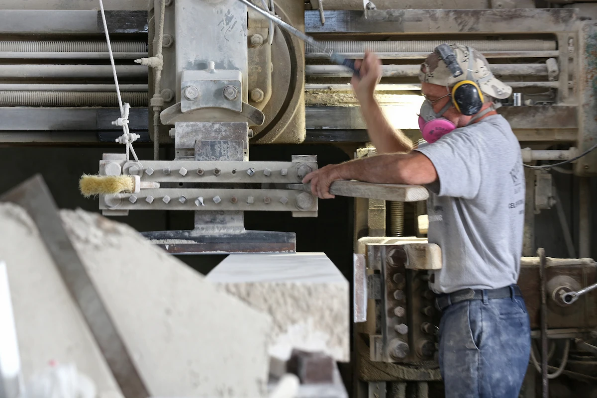 Dayton Stone Center | Limestone, Flagstone and more for Sale