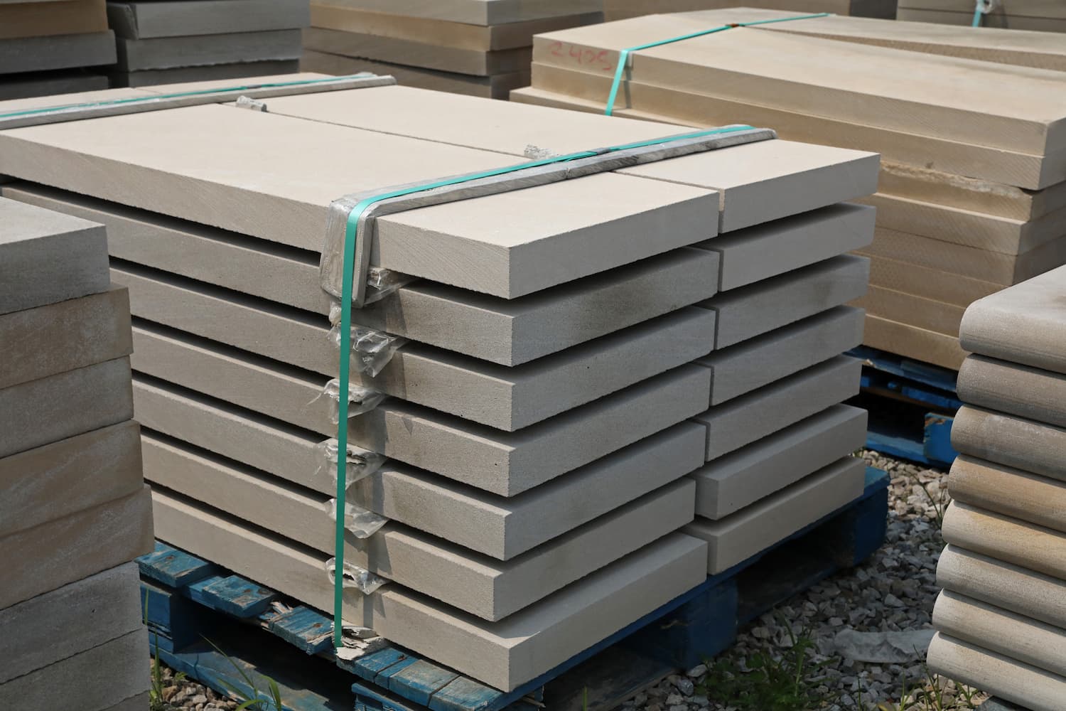 Manufactured Stone Copings | | Stone Center