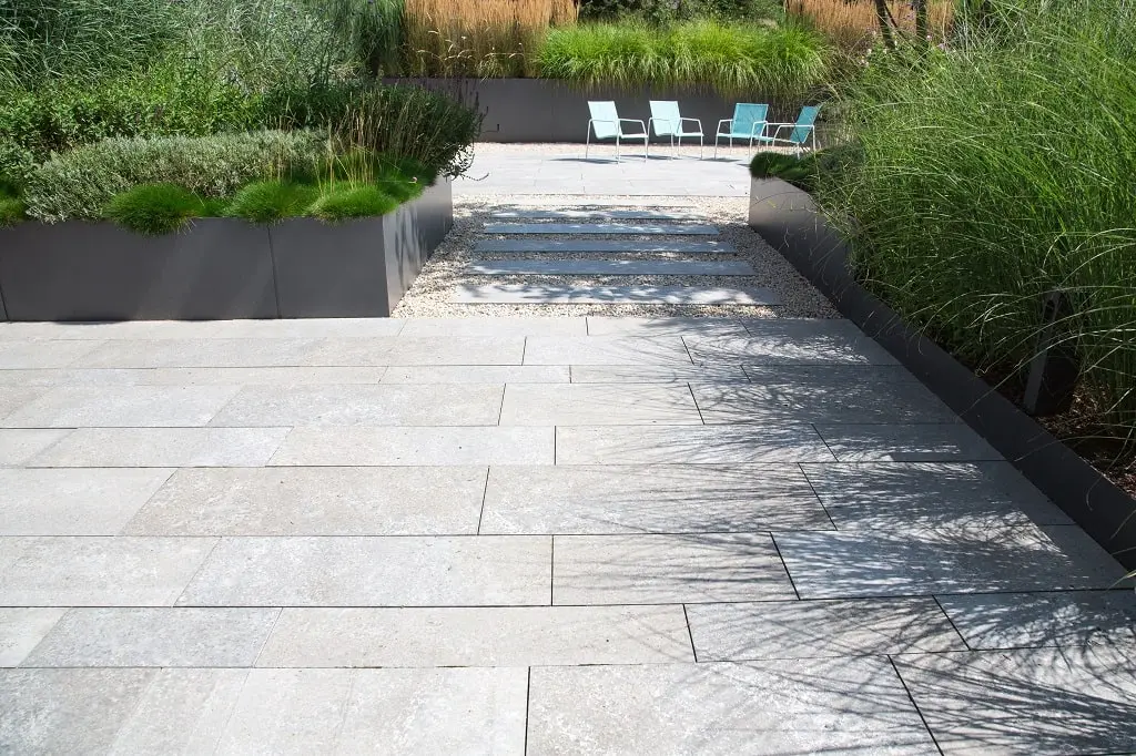 Flagstone vs. Travertine: What to Choose for Your Landscaping Project ...