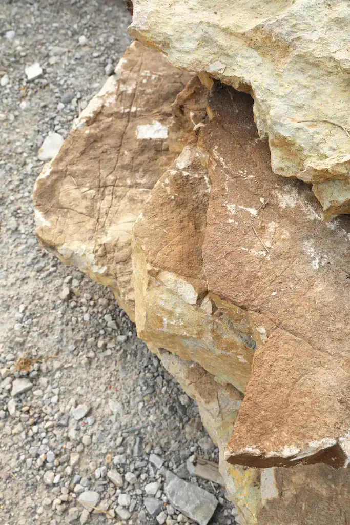 Weathered Limestone Ledge | Outcropping | Stone Center