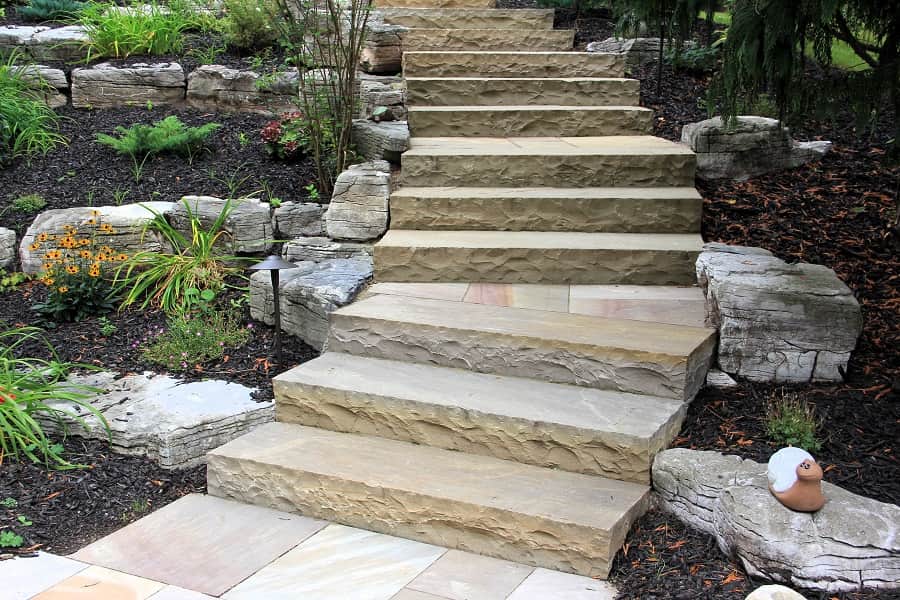 Bronte | Banas | Stone Center