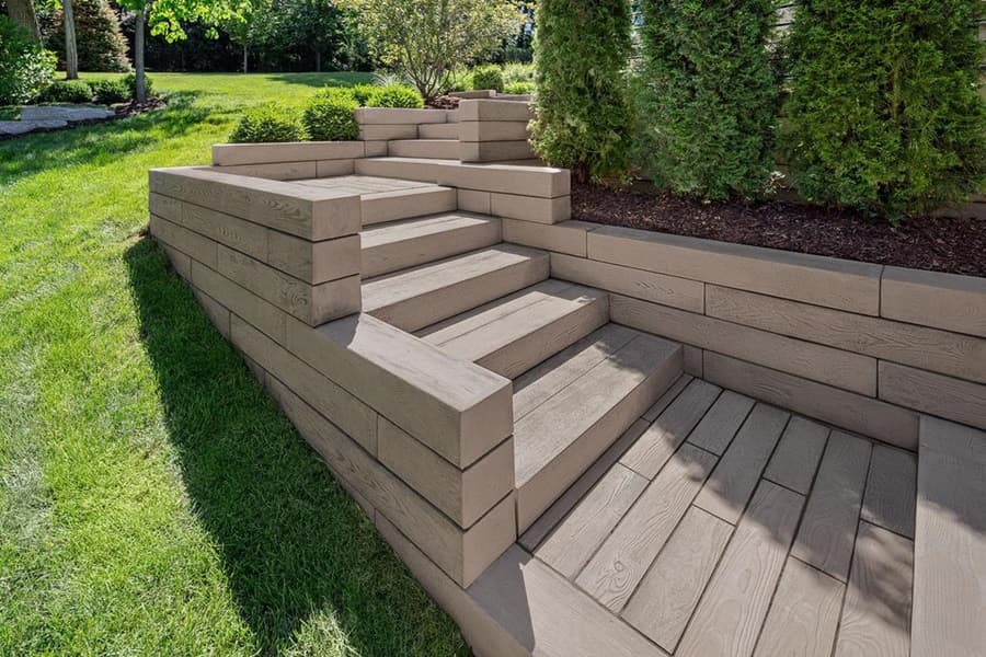 Borealis Wall | Techo Bloc | Stone Center
