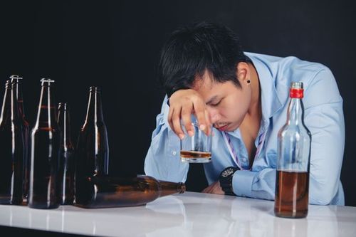 Reframe App | Alcohol Withdrawal: A Timeline of What To Expect