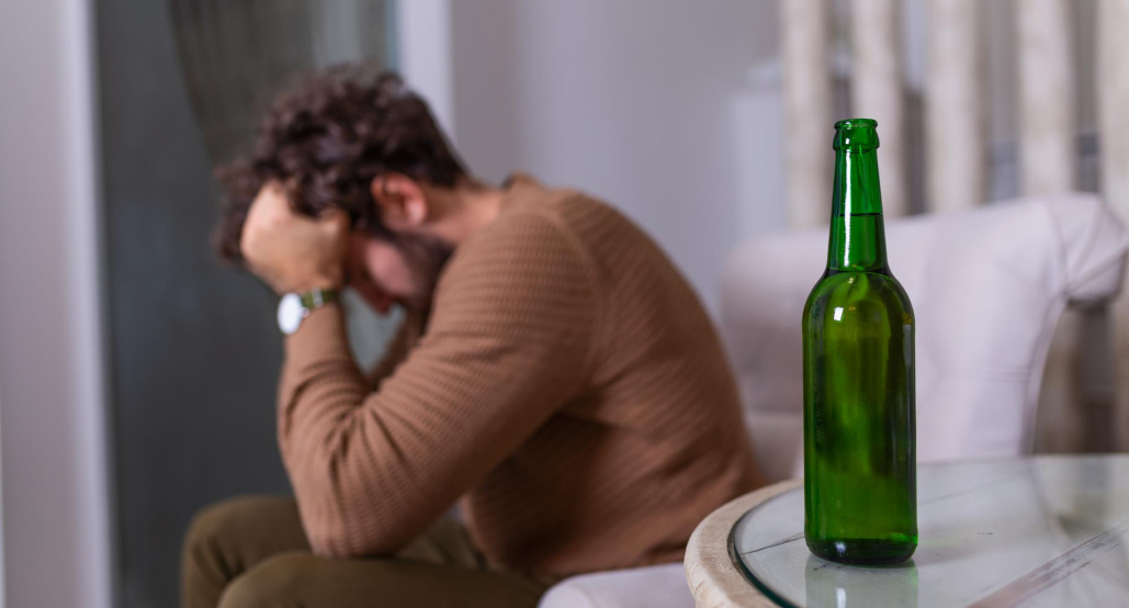 Alcohol-Induced Psychosis: Signs and Symptoms