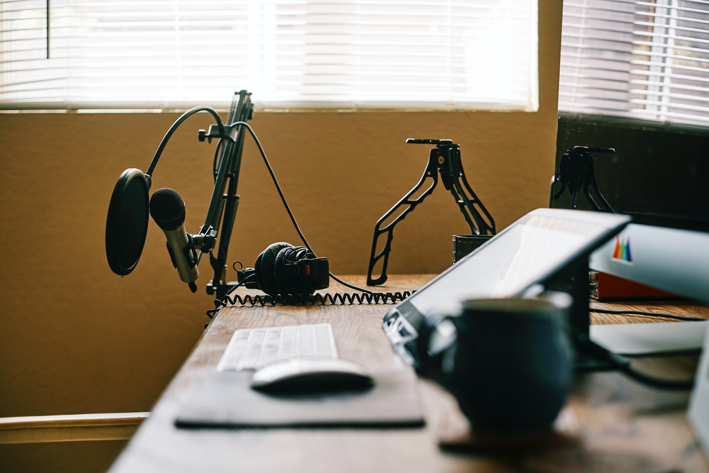 How to Record a Podcast Remotely And Get It Right The First Time | Descript