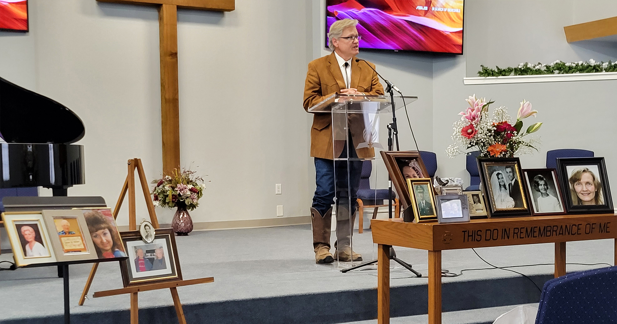 Waco Church Honors Loved Ones - Texas | The Record
