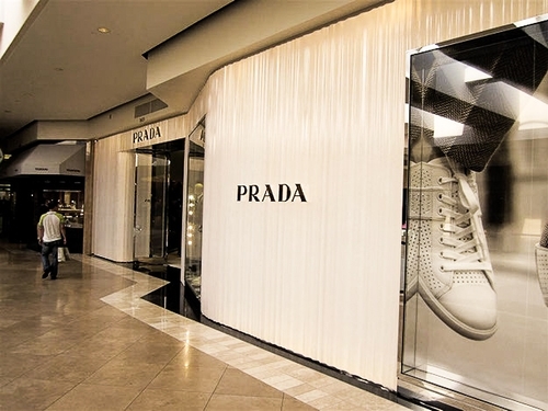 Portfolio Storefront Design | Jones Storefronts