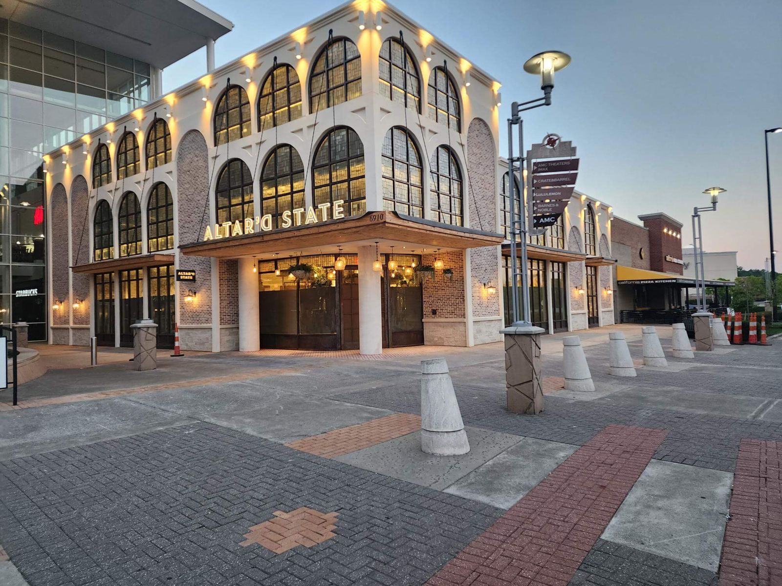 Storefront Design | Jones Storefronts