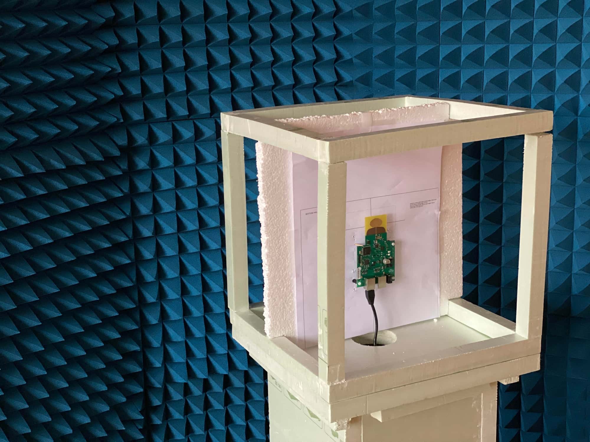 What is ultra-widebant technology? Everything you need to know - Pozyx