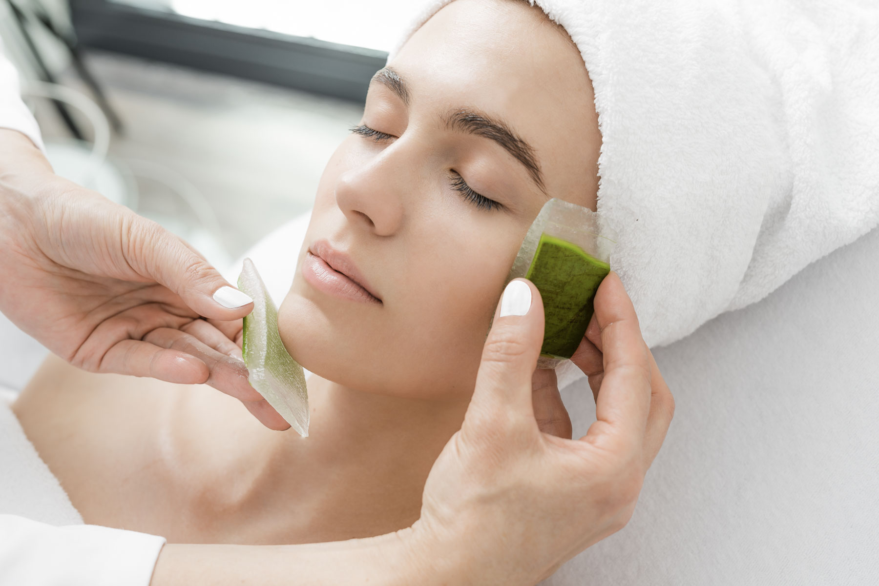 Natura Cosmetica – Klassische Gesichts­behandlungen