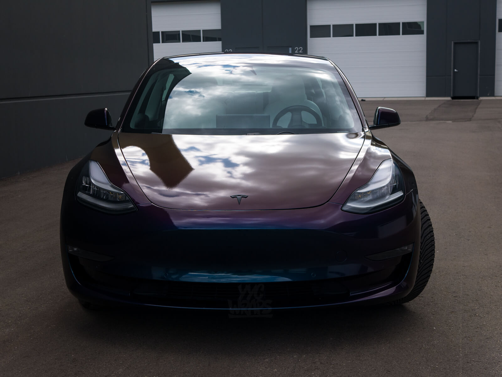 Tesla Model 3 vinyl wrap colourflip