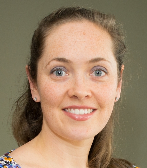 How to Make a Spooktacular Curbside Graveyard!