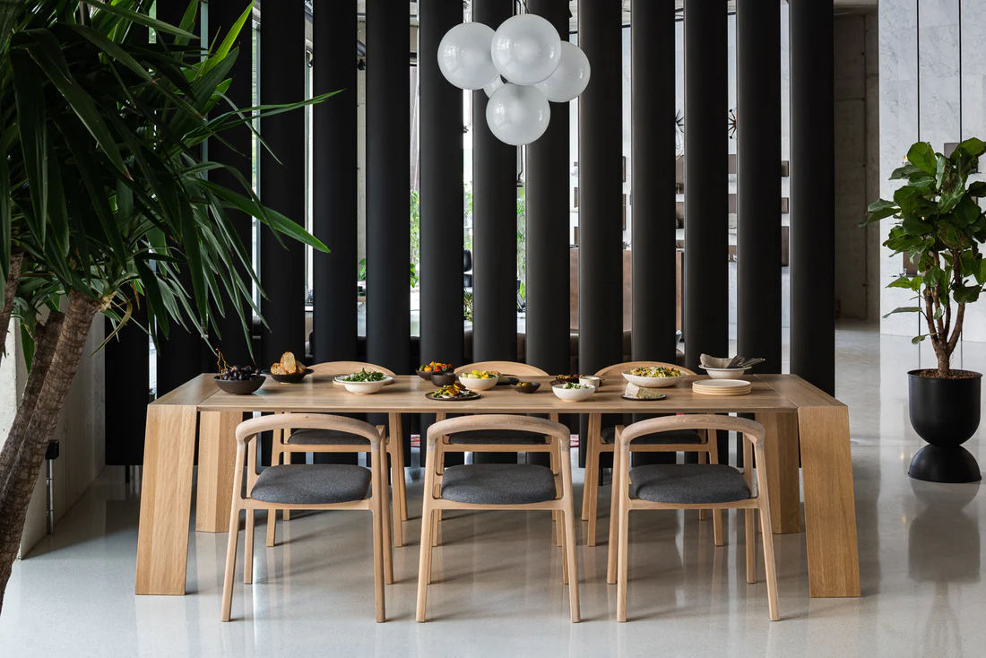 Javorina Pure Dining Table | Angelbau