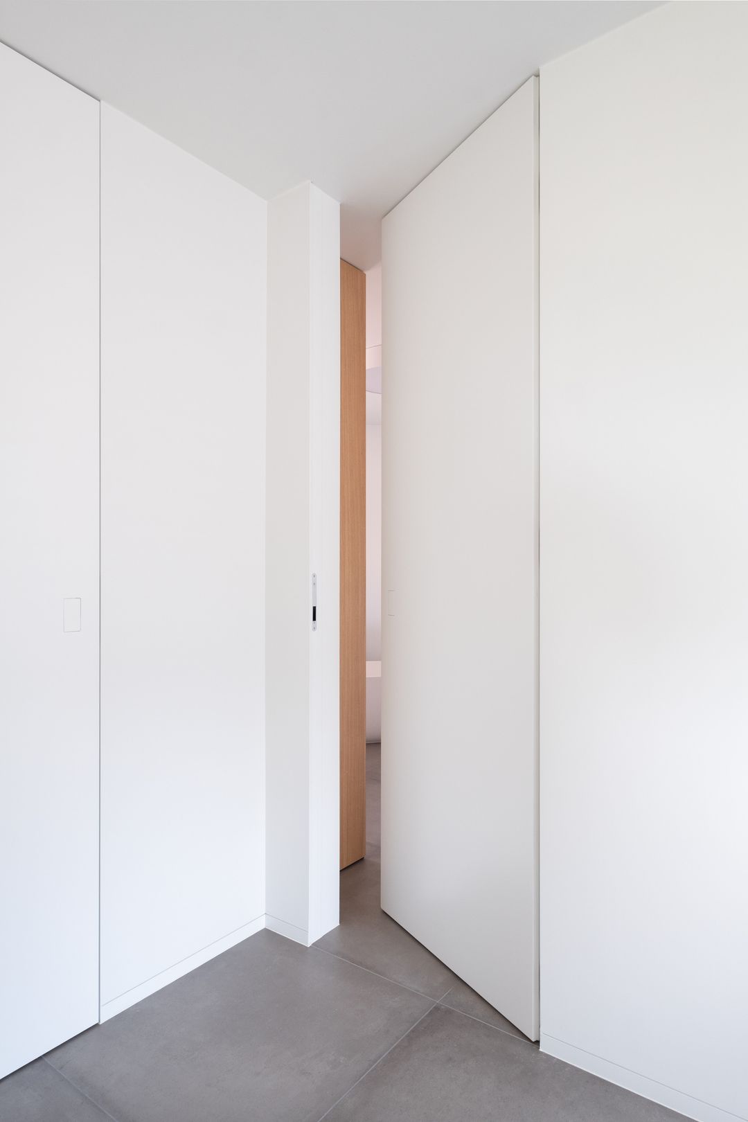 NoHa Invisible Door Handle | Angelbau