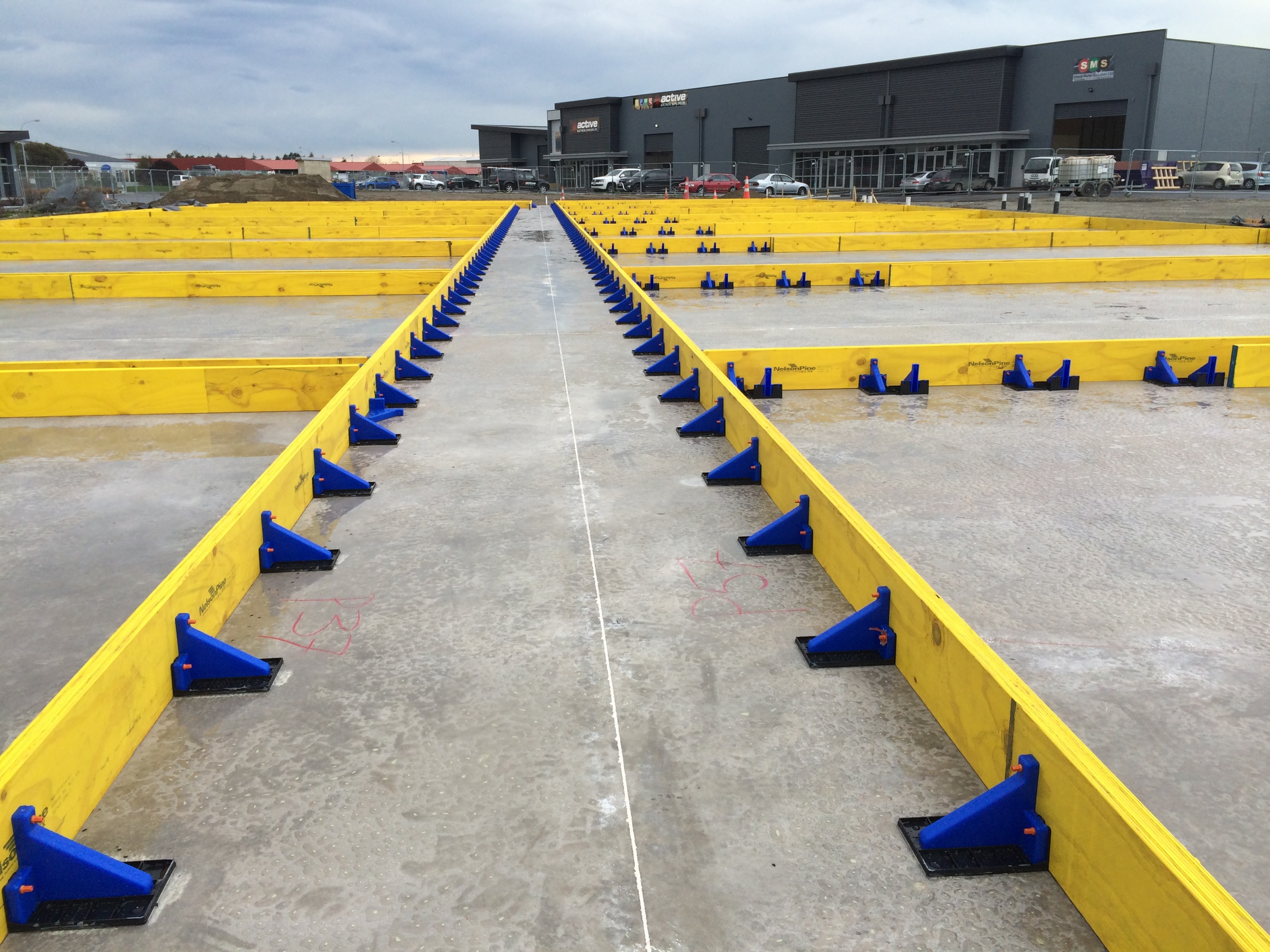 CANZAC EDGEFORM | Civil and Precast Products | Canzac