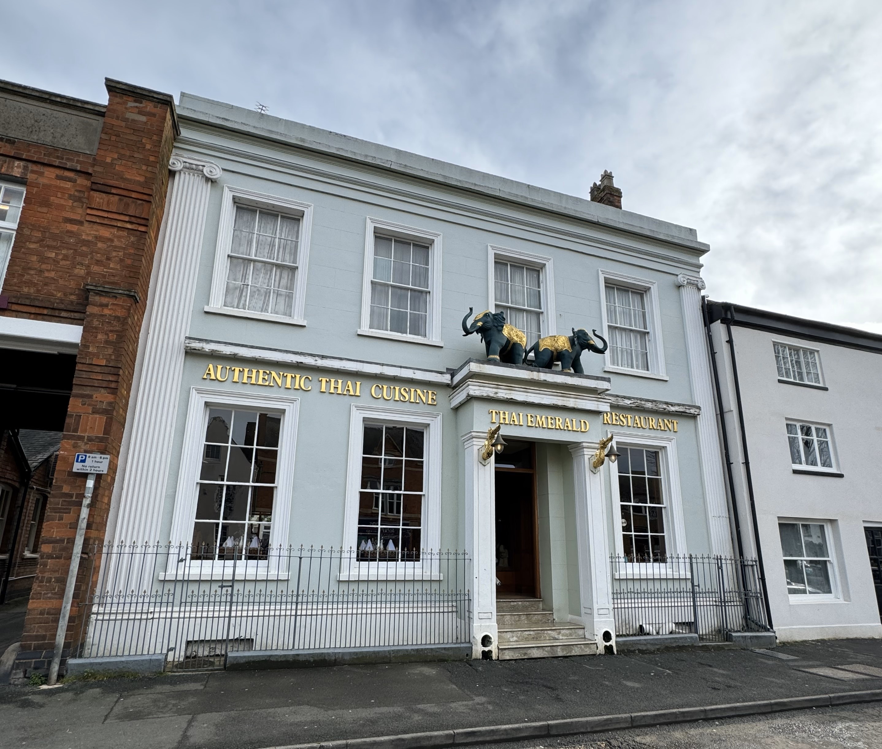 Restaurant review: Thai Emerald, Evesham - CotswoldXL Magazine