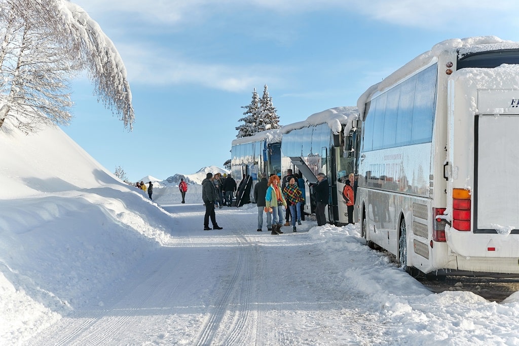 Best Winter Corporate Event Ideas & Group Activities for a Coach Bus ...