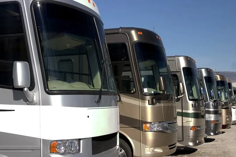 What Is a Charter Bus? A Complete Charter Bus Rental FAQ | Infinity ...