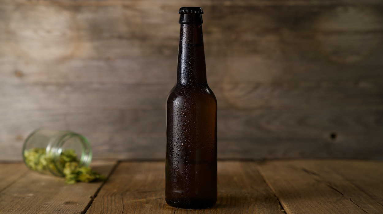 12 Best Alcohol Label Designs [+ How to Design Your Own] | Grappos