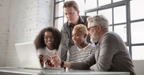 What is Generational Diversity? Strategies, Examples, Challenges - HiPeople