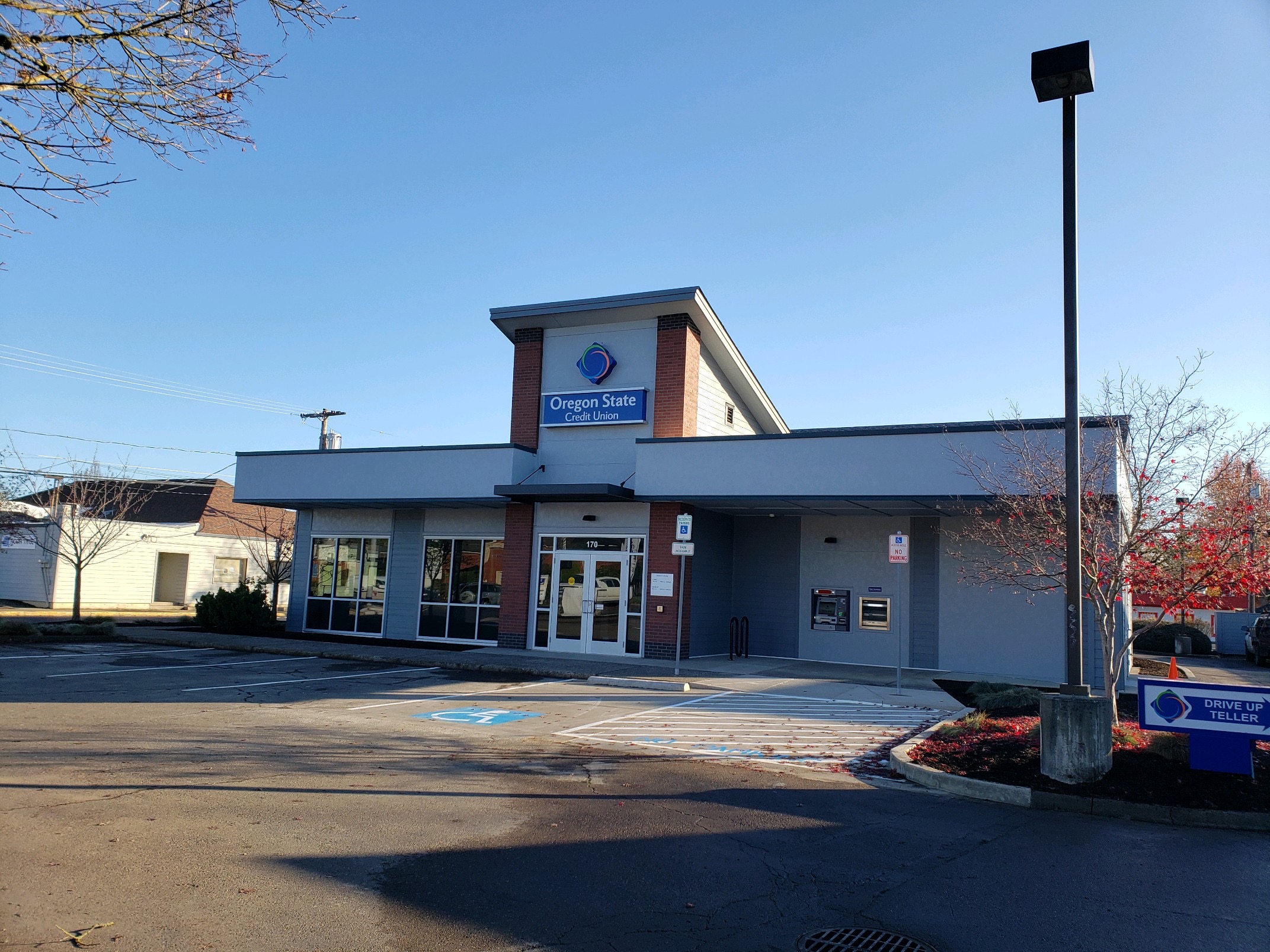 Oregon State Credit Union – McMinnville | Renovation | Commercial