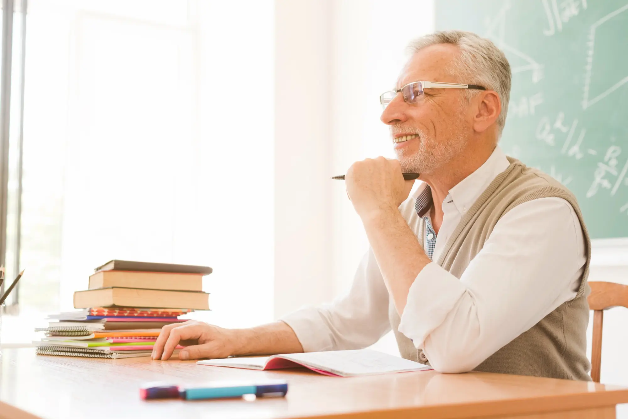 What is Teacher Professional Development? Importance & Tips!