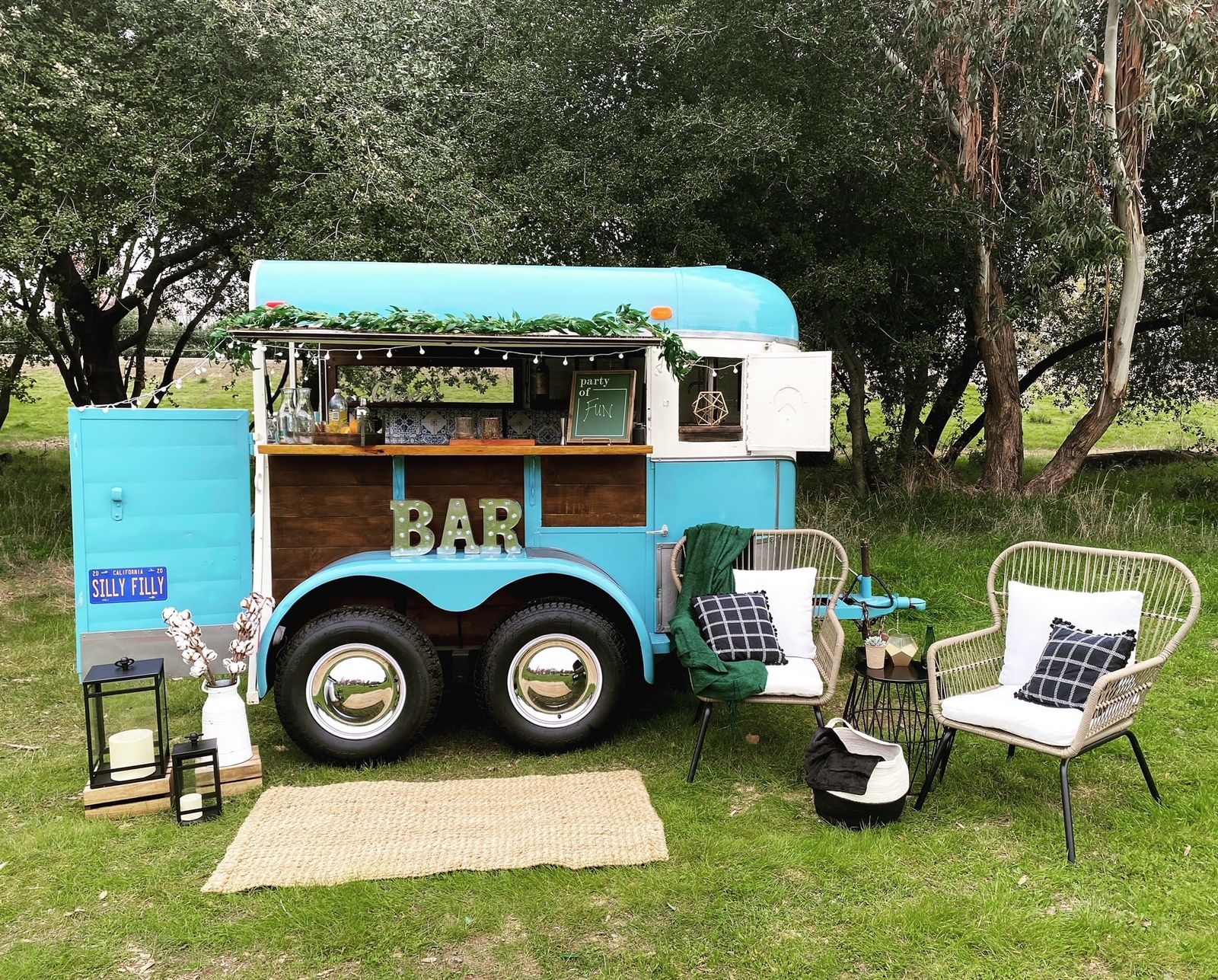 Horse Trailer Mobile Bar Business for Sale | A Mobile Bar Blog