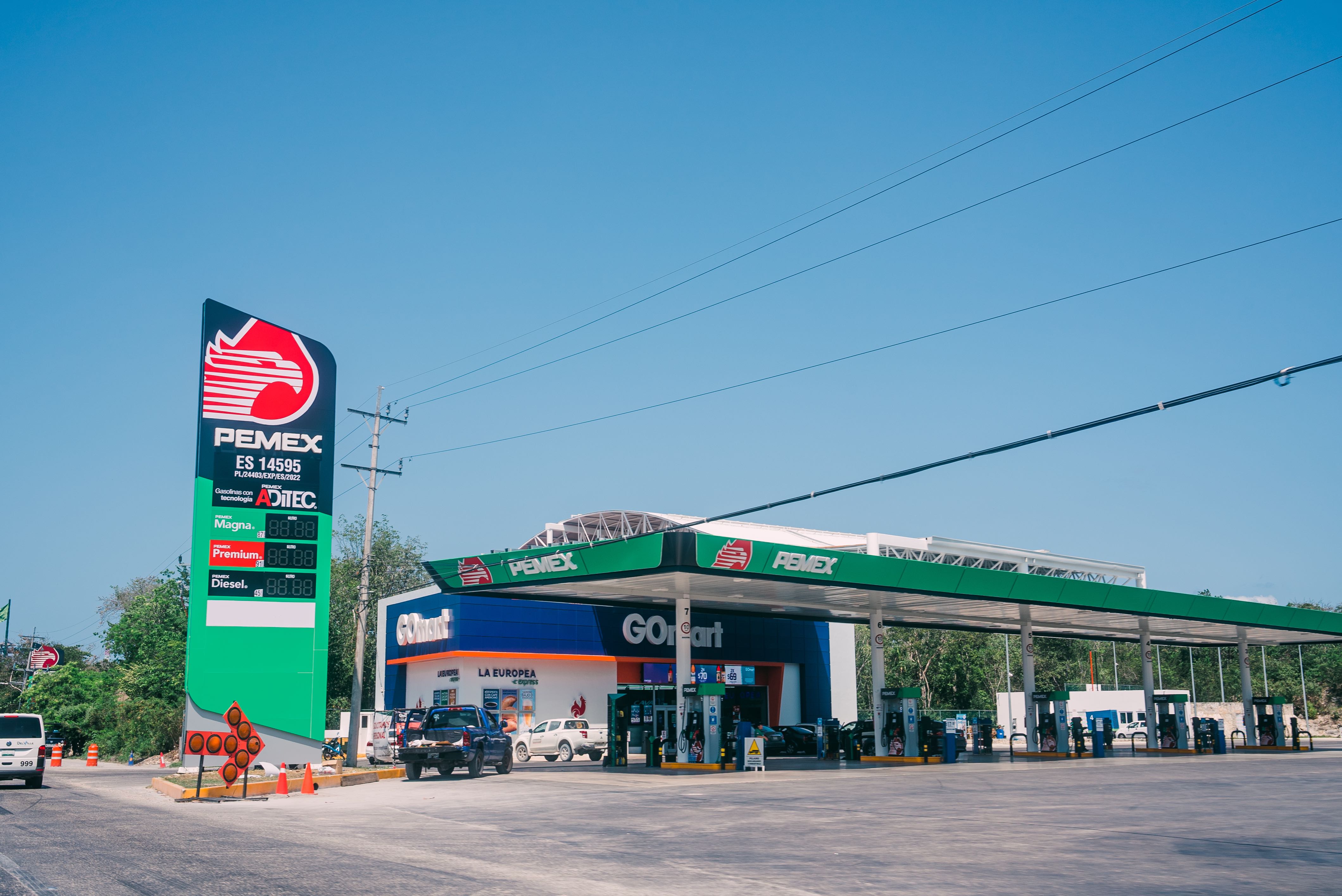 Driving from Cancún to Tulum, Mexico