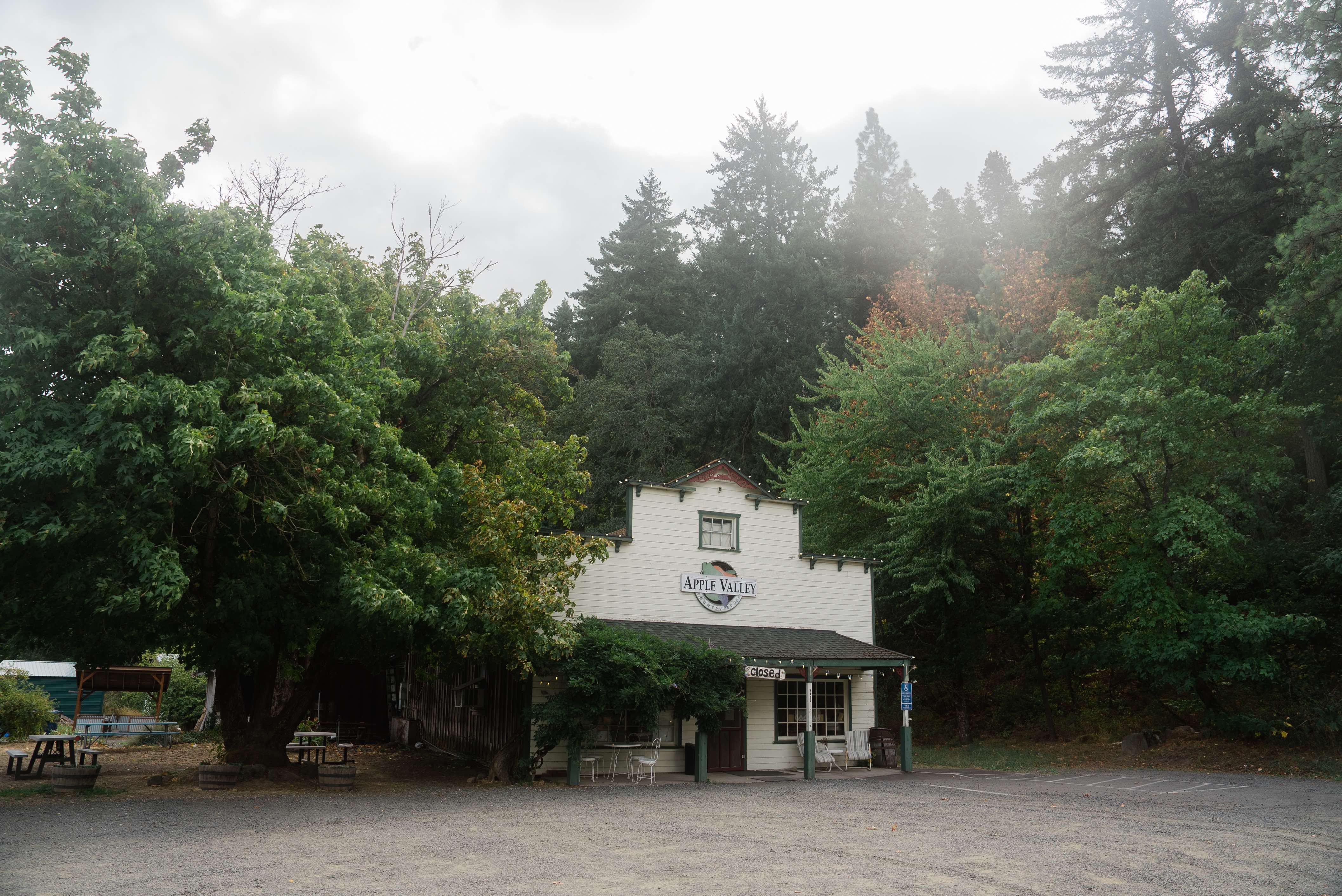 All the Best Stops on the Hood River Fruit Loop