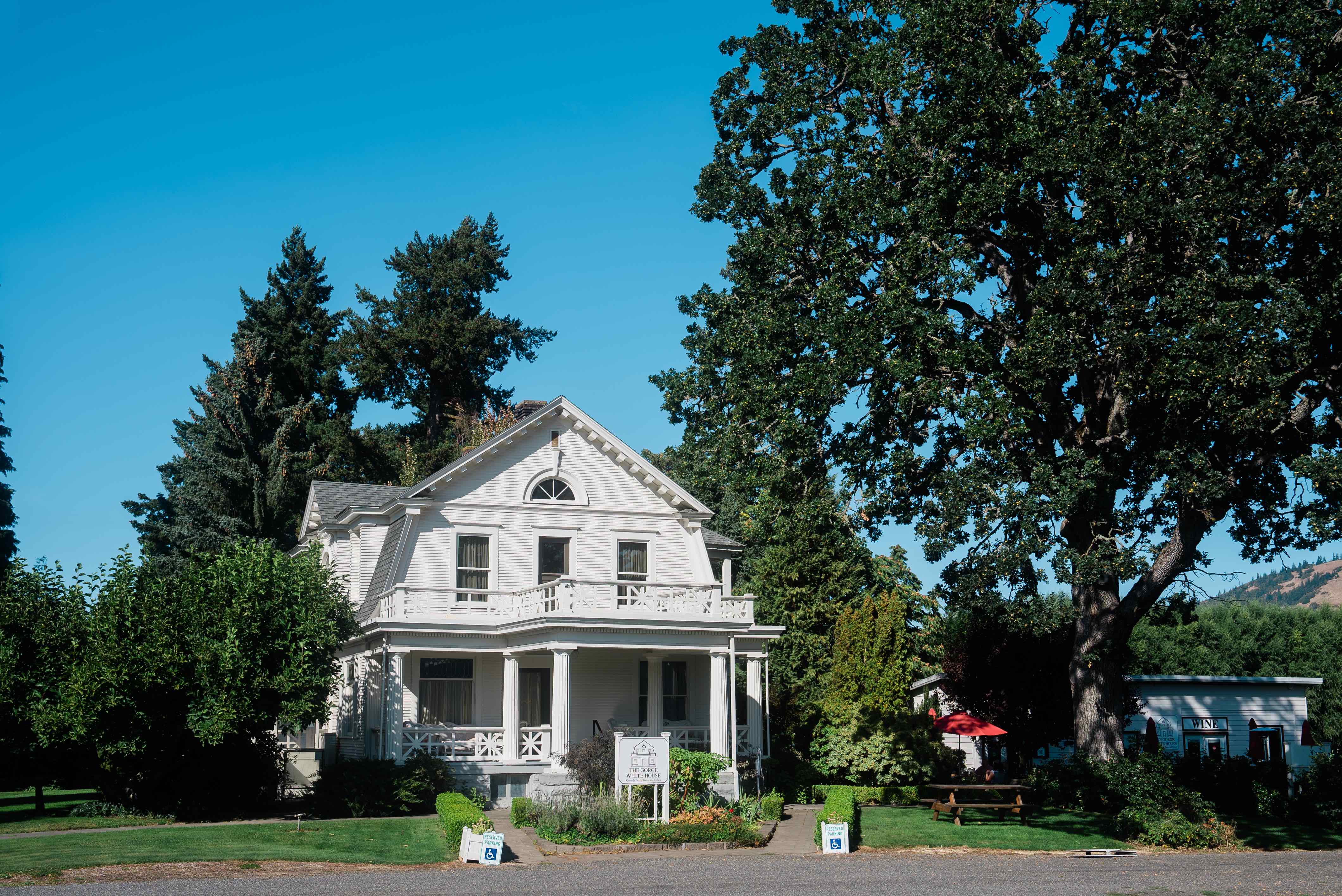All the Best Stops on the Hood River Fruit Loop