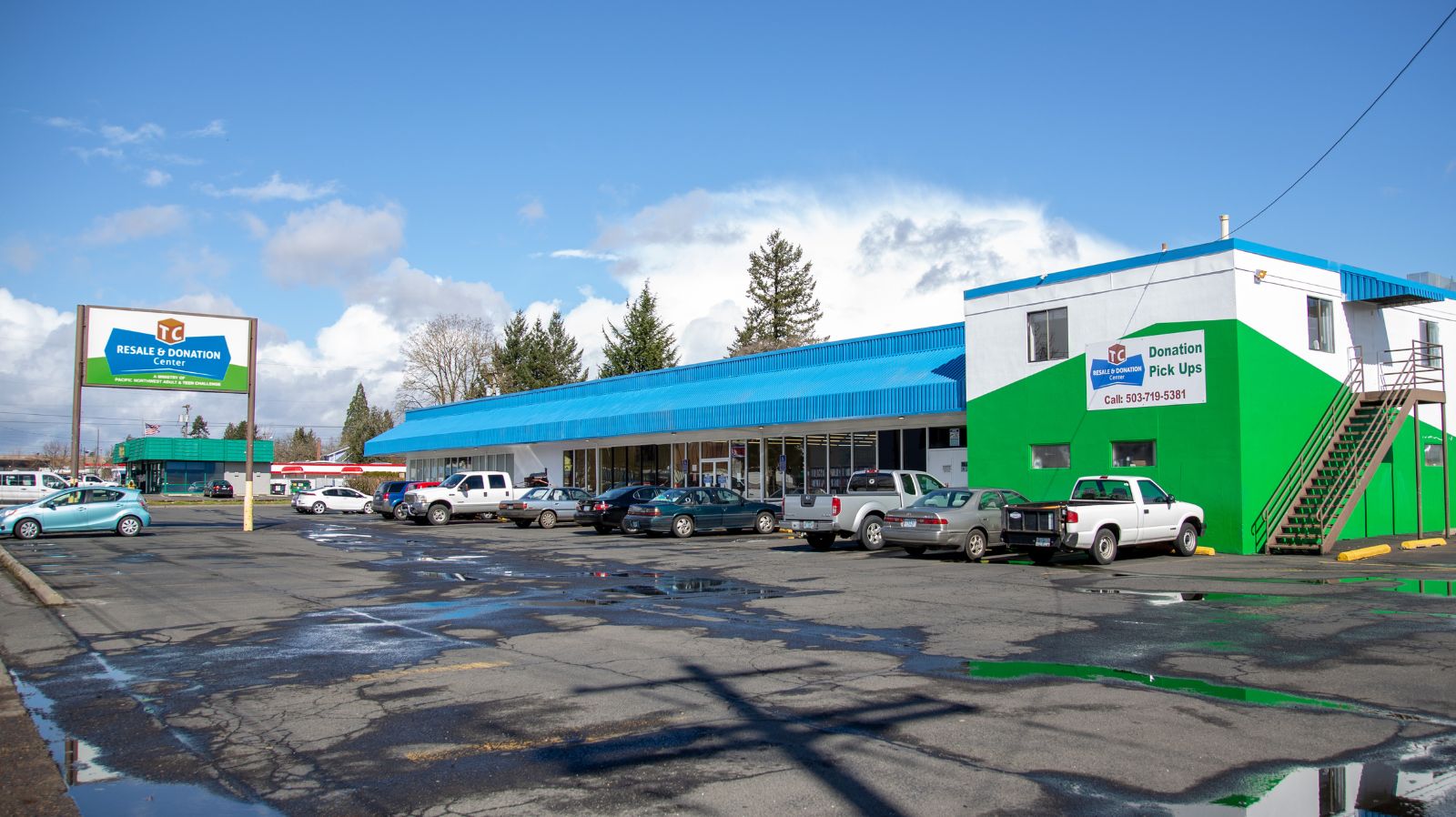 Thrift Stores Portland: Discovering 15 Hidden Gems for Incredible Finds!