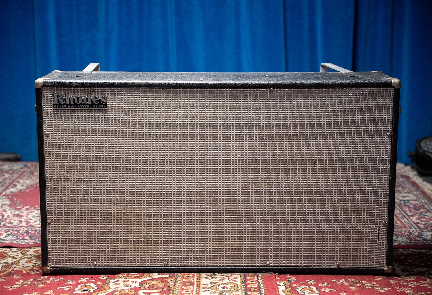 Rent Fender Rhodes Suitcase 88 Cabinet